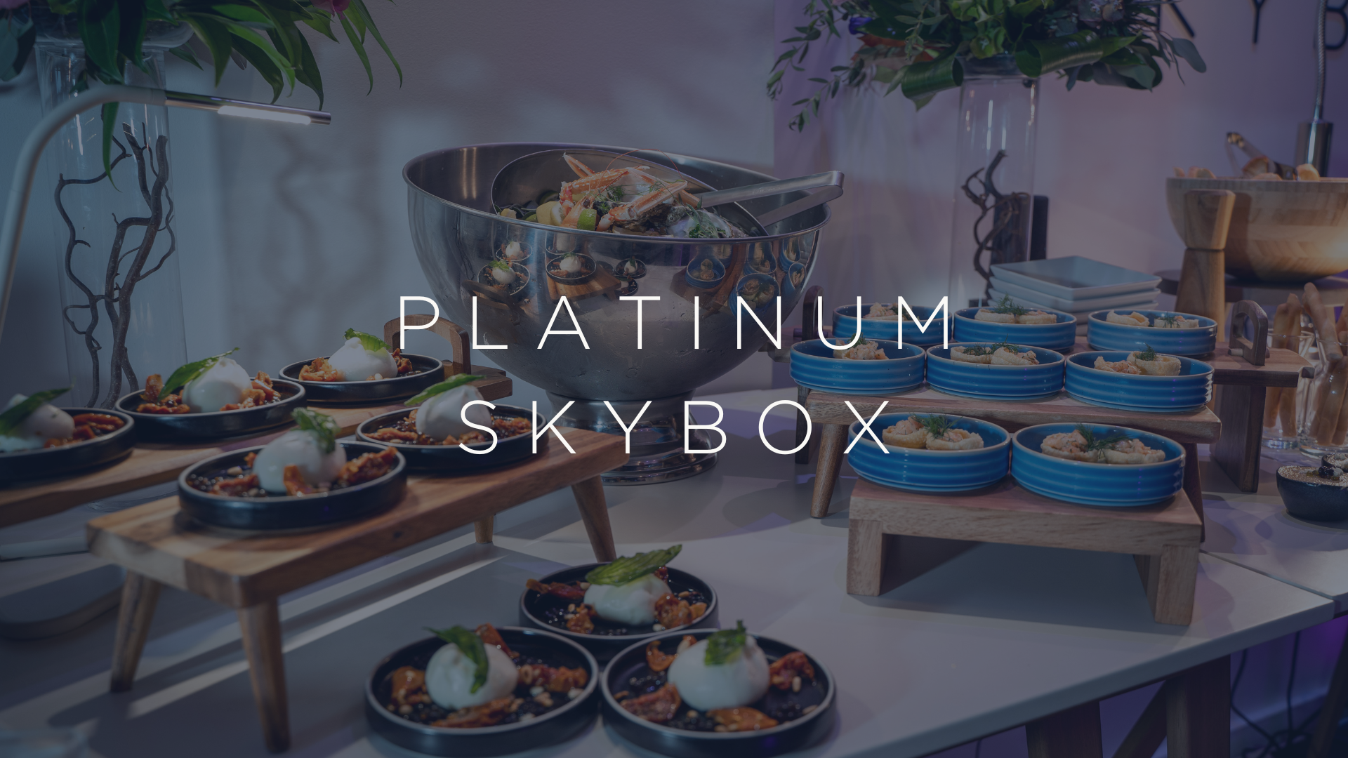 MÖTLEY CRÜE AND DEF LEPPARD - PLATINUM SKYBOX | Hampden Park